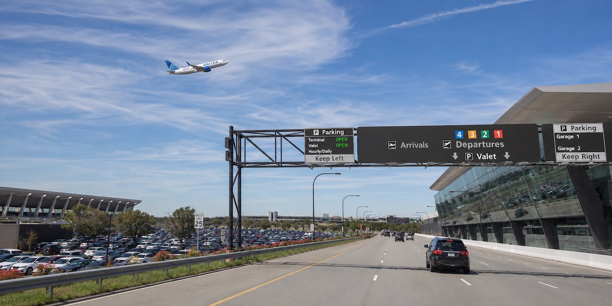 Washington Dulles (IAD) Airport Parking Guide 2026 — Rates, Garages ...